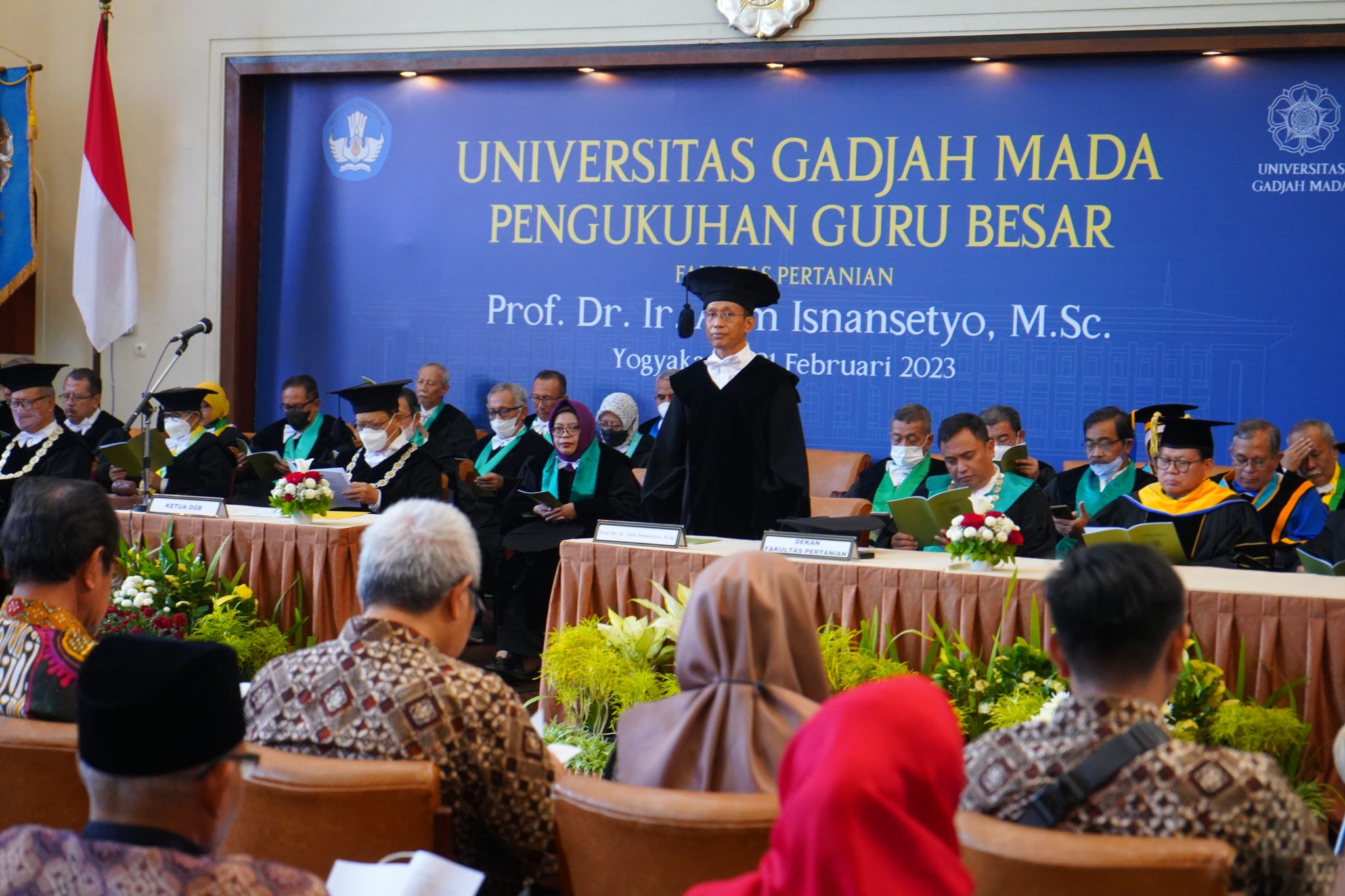 Universitas Gadjah Mada Mengukuhkan Guru Besar dari Departemen ...