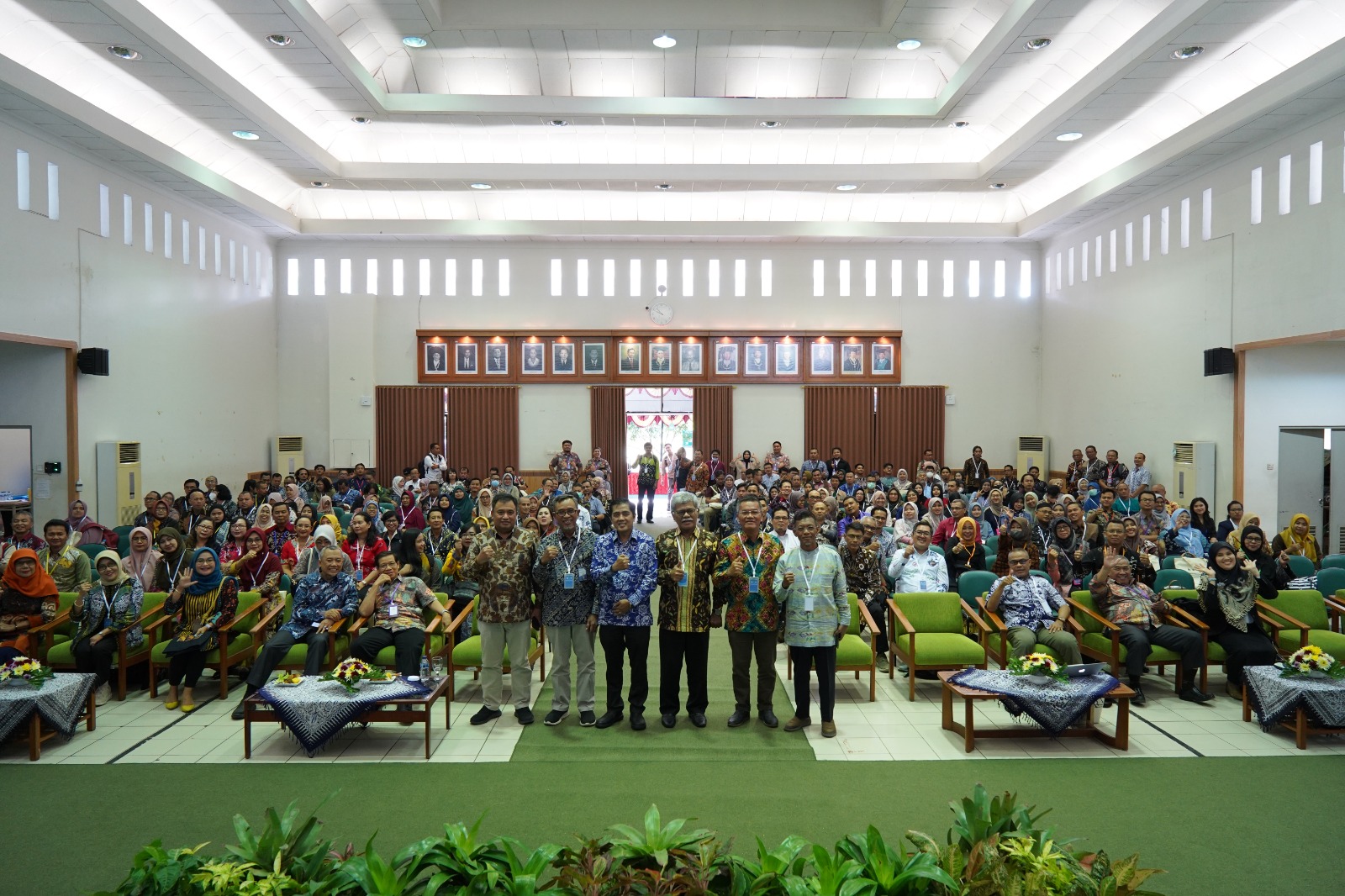 Seminar Nasional Tahunan XX 2023 sebagai Wadah Diseminasi Hasil ...
